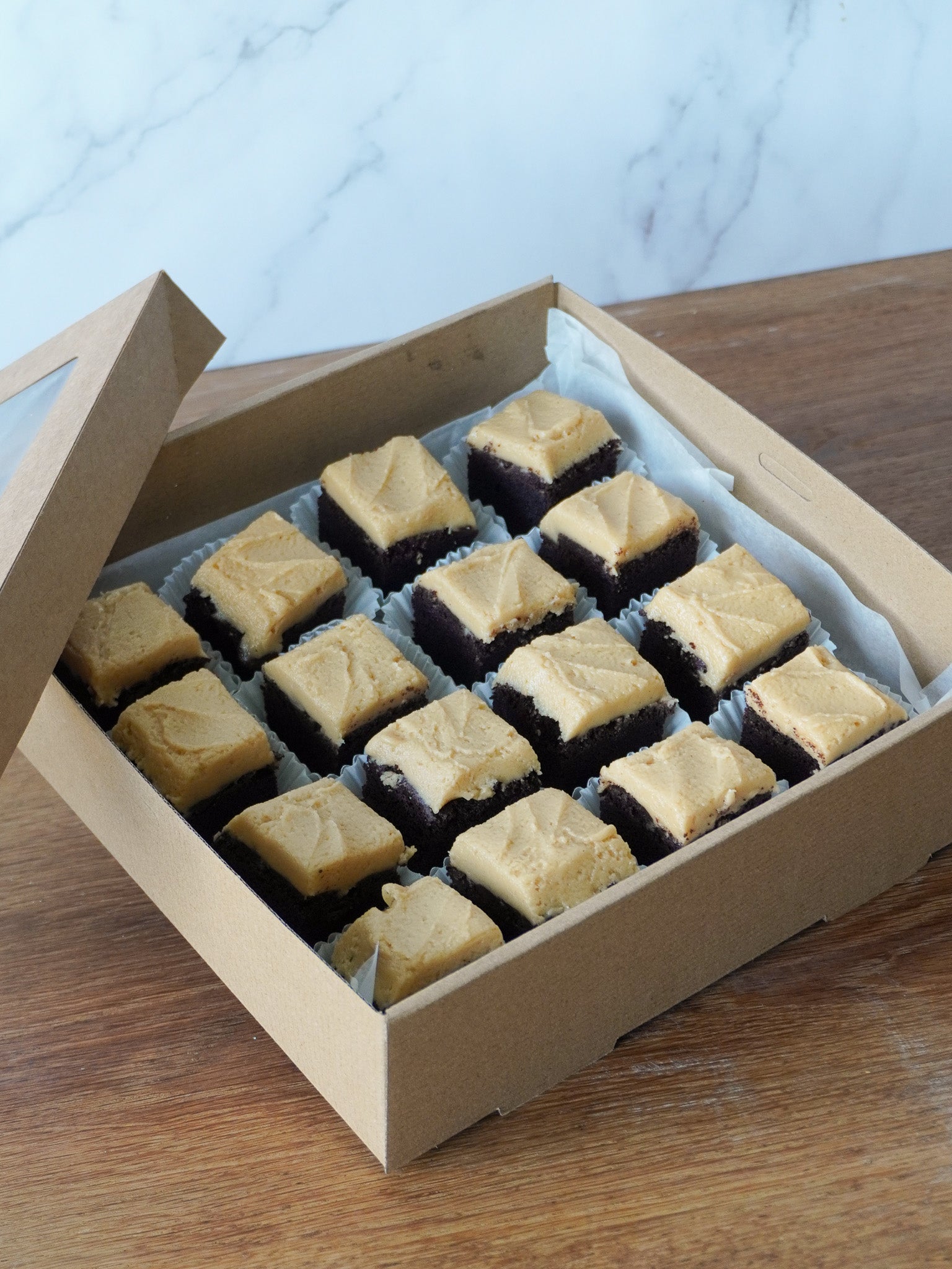 Mini Brownies Party Platter (16 pieces) – Plain Vanilla Online