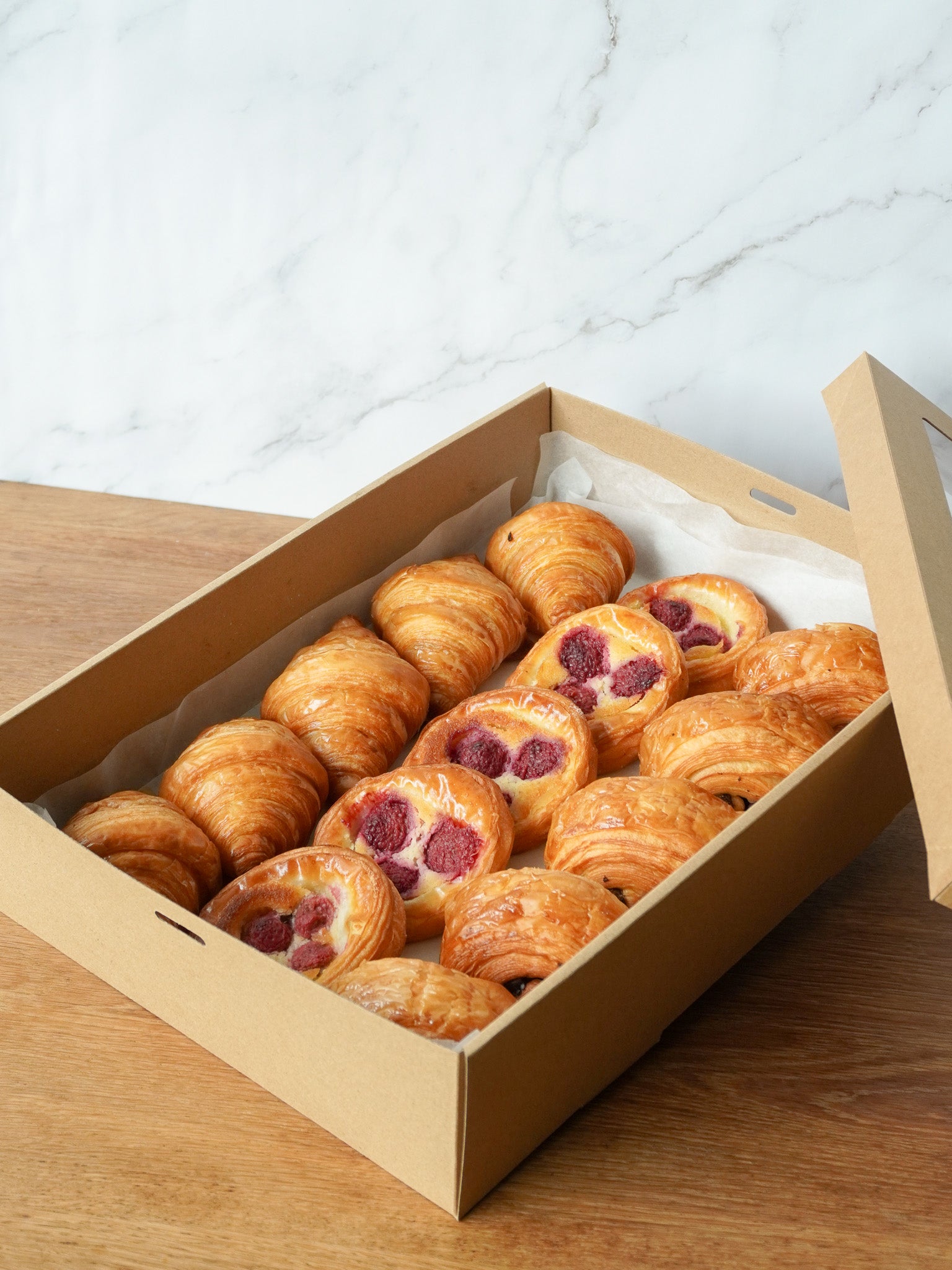 Assorted Mini Sweet Pastries Party Platter (15 pieces) – Plain Vanilla ...